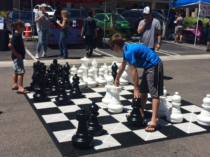25 Inch Plastic Giant Chess Set with Commercial Grade Roll-Up Chessboa